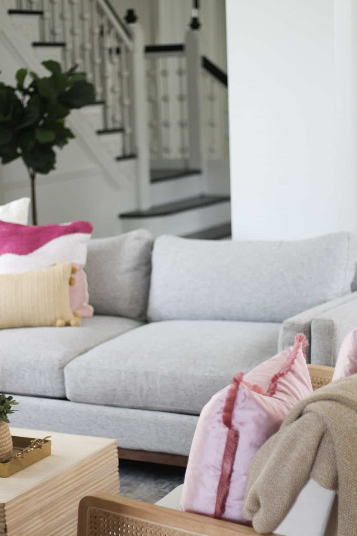 Cozy Family Room with Jonathan Louis Furniture - arinsolangeathome