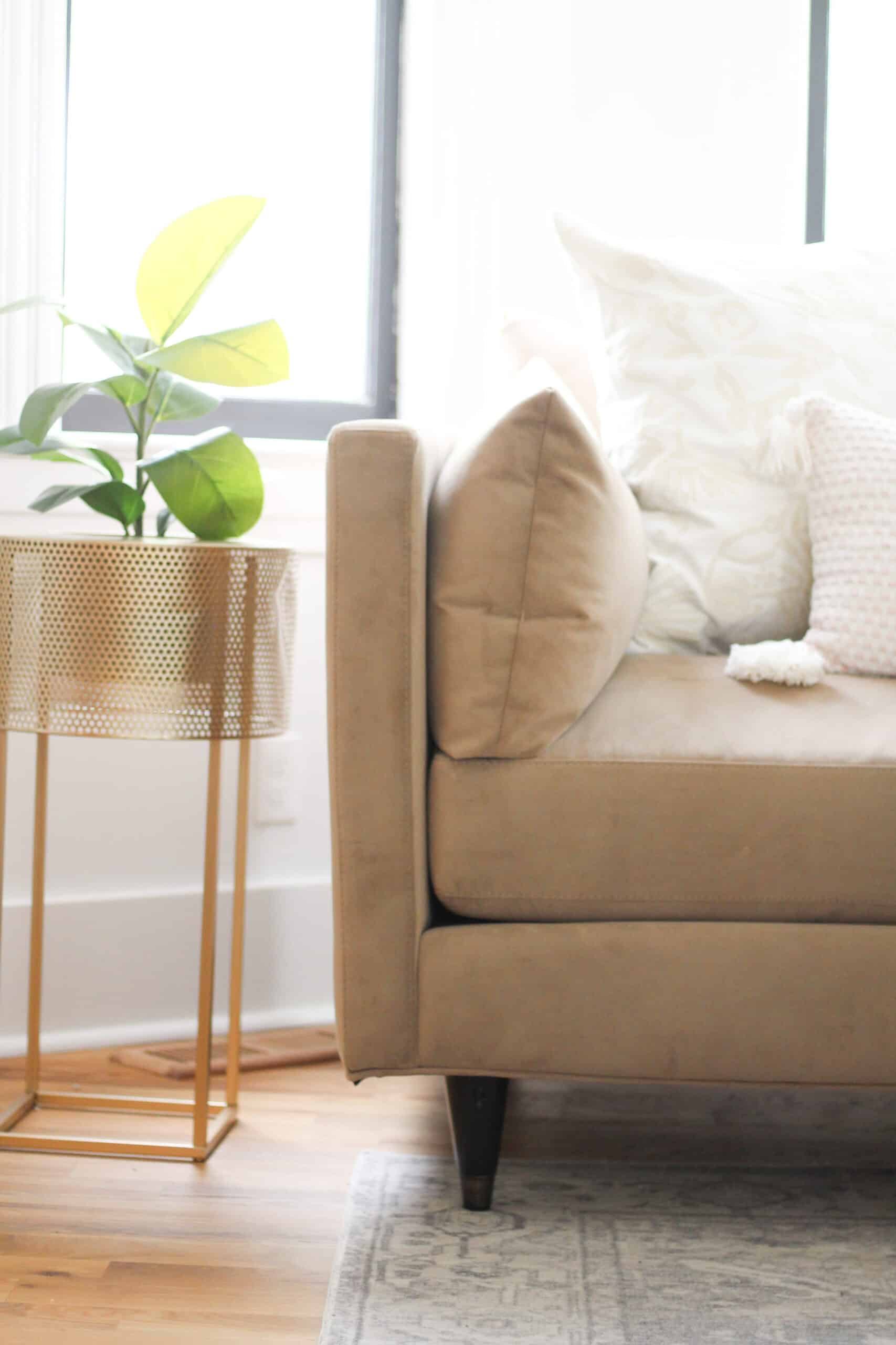 Cozy Family Room with Jonathan Louis Furniture - arinsolangeathome