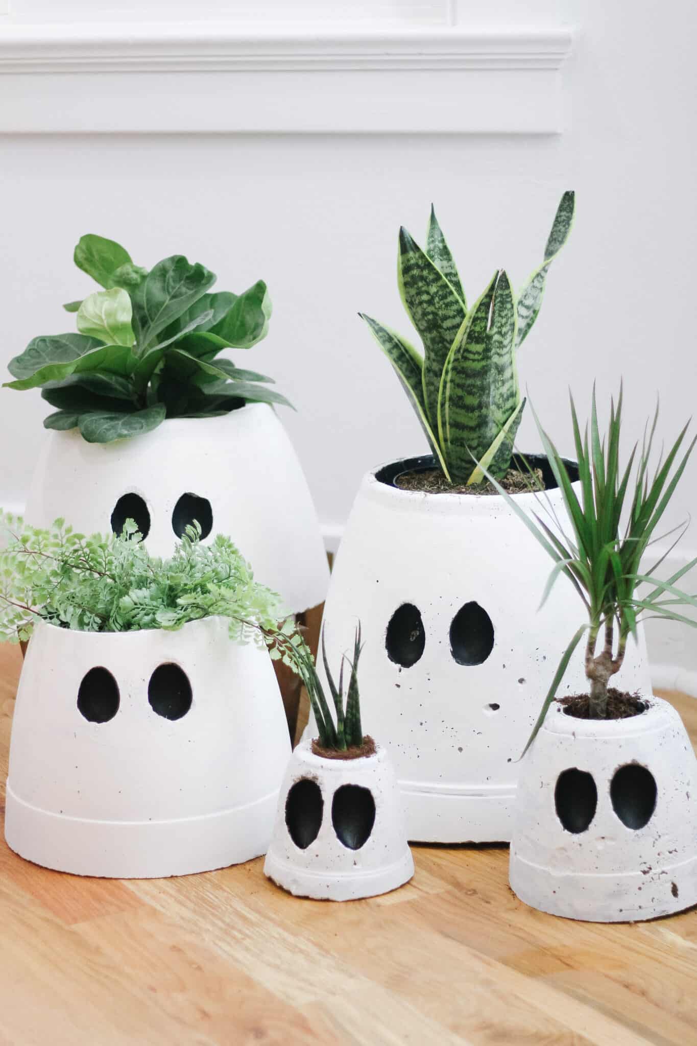 DIY Ghost Planters You'll Love - arinsolangeathome