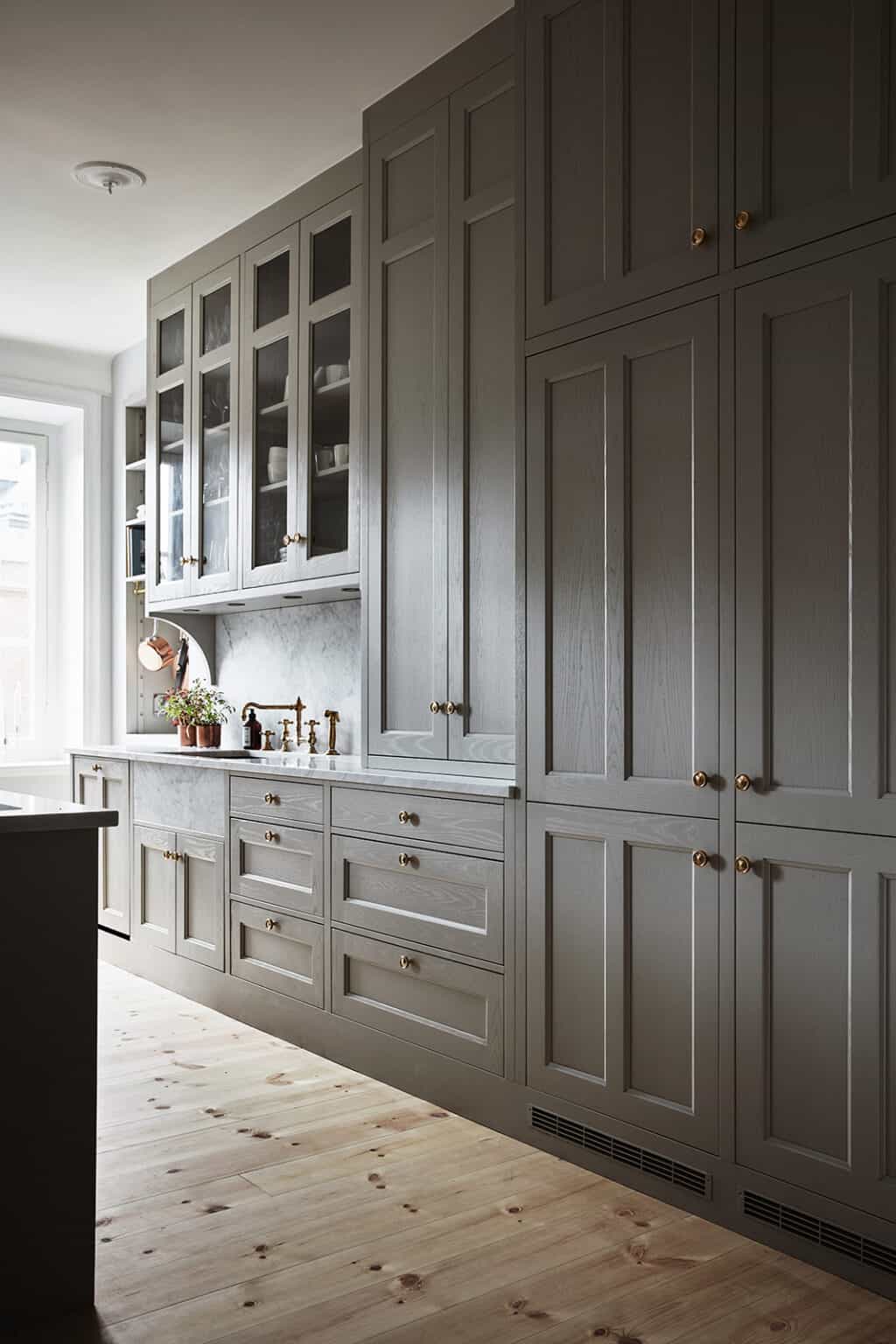Shaker Style Kitchens - Everything You Need to Know - arinsolangeathome