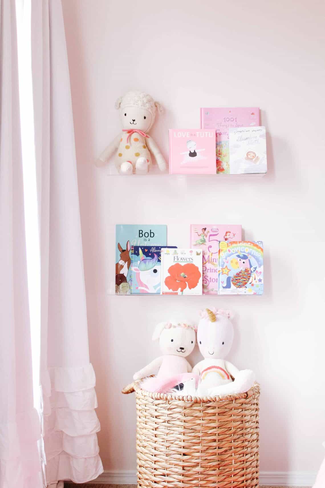 Valentine's Day Books for Kids and Toddlers - arinsolangeathome