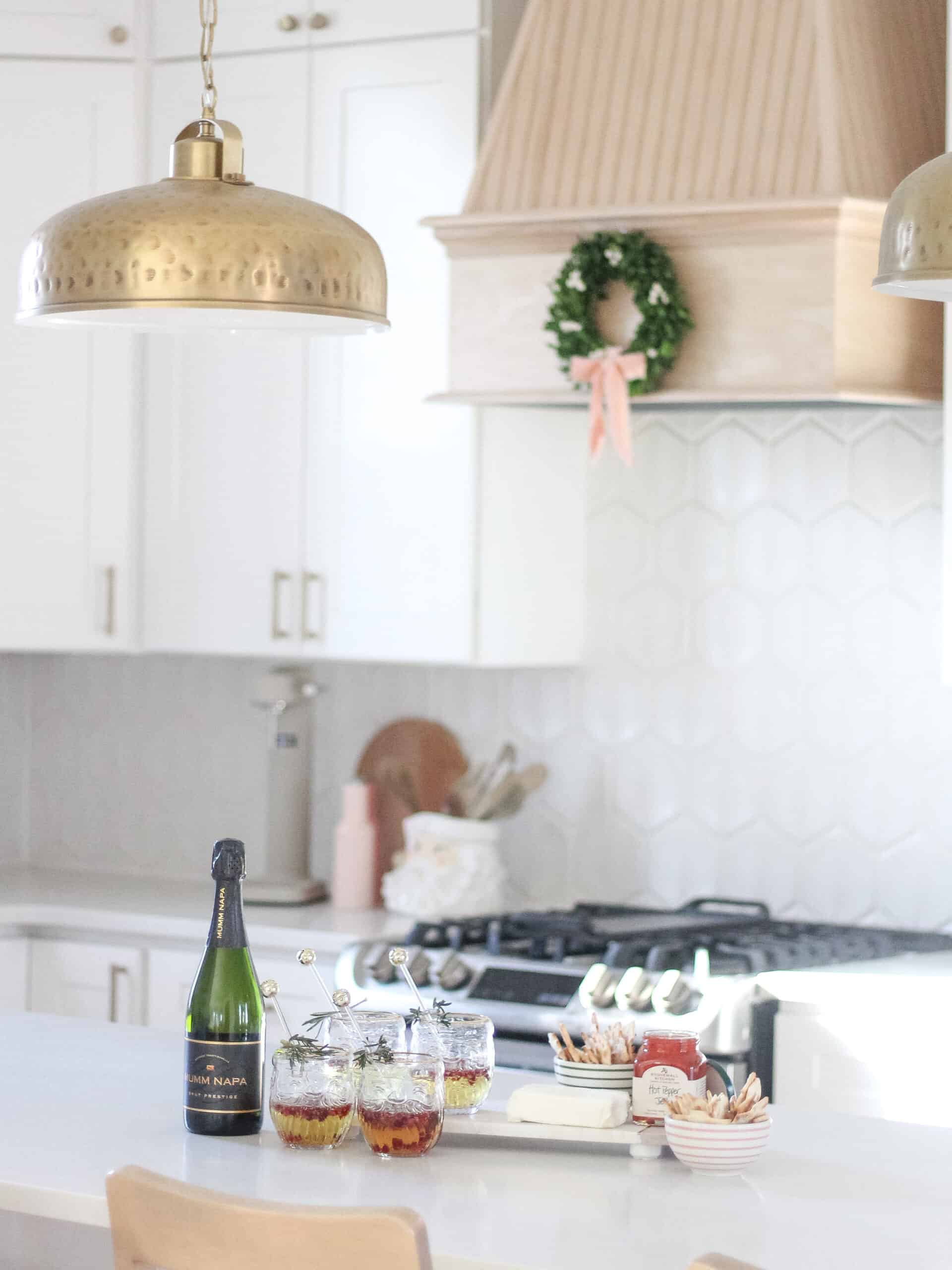 A Guide on How Much Knee Space For Kitchen Island is Needed ...