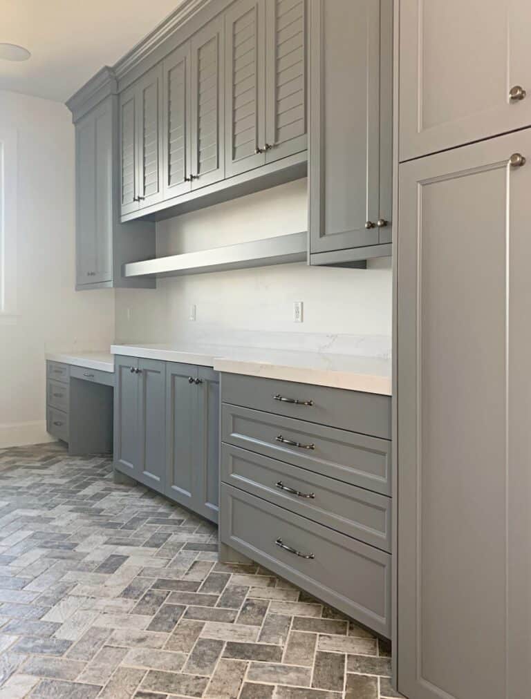Mudroom Tile Ideas: Design Options For The Best Floor - arinsolangeathome