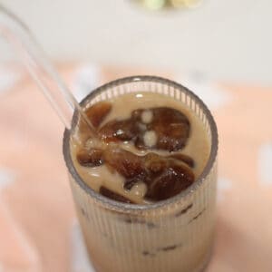 10 Spooky Halloween Coffee Recipes To Brew This Fall - arinsolangeathome