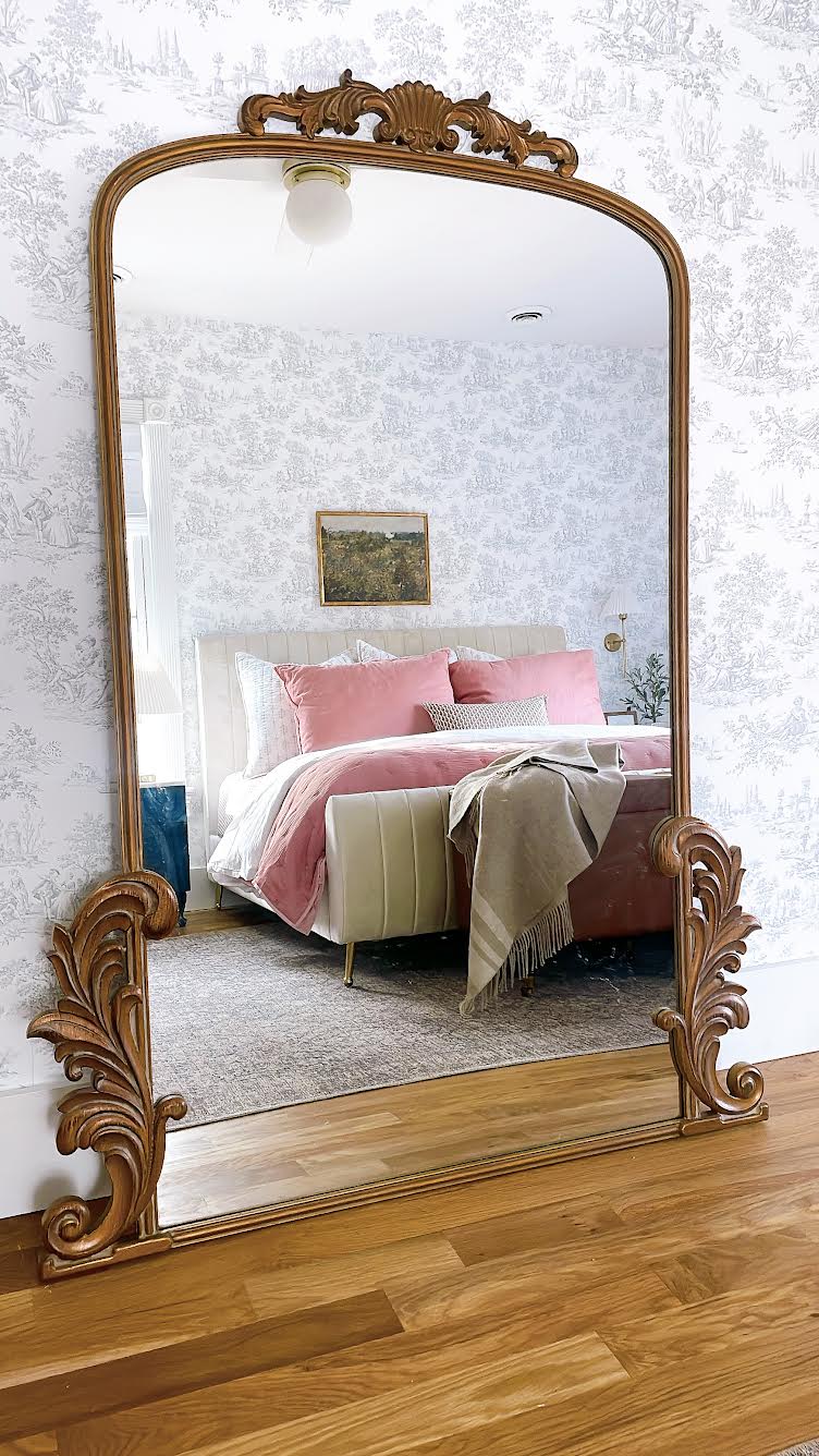 Best Way To Pack Artwork & Mirrors For Moving Safely - arinsolangeathome