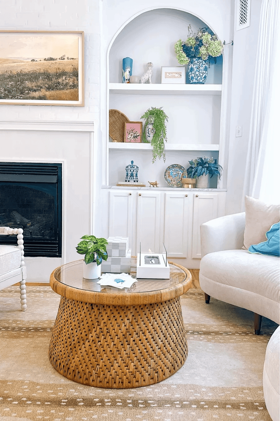 Best Way To Pack Artwork & Mirrors For Moving Safely - arinsolangeathome
