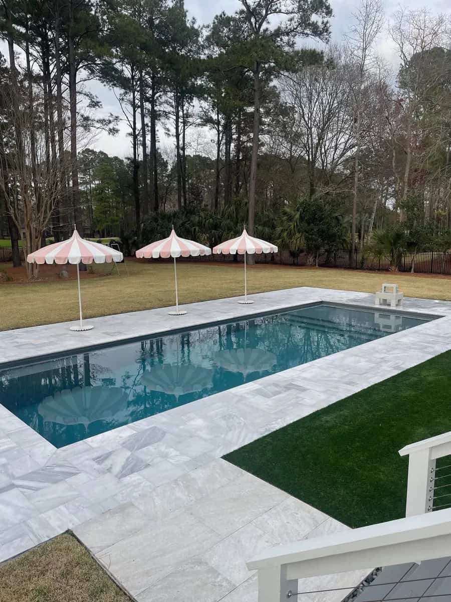 Best Chairs For Pool Sun Shelf For In-Pool Tanning - arinsolangeathome