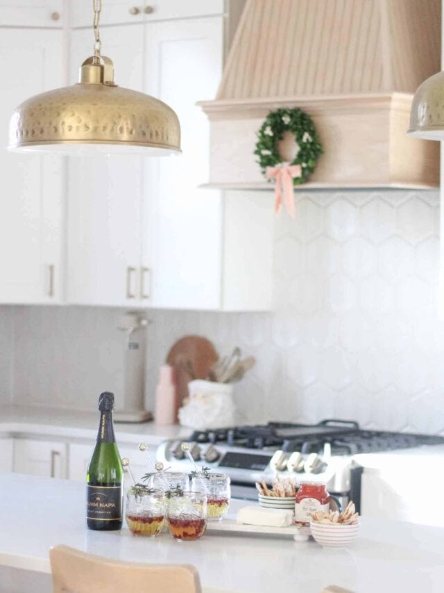 Best Kitchen Tablet For Staying Organized & Cooking - arinsolangeathome